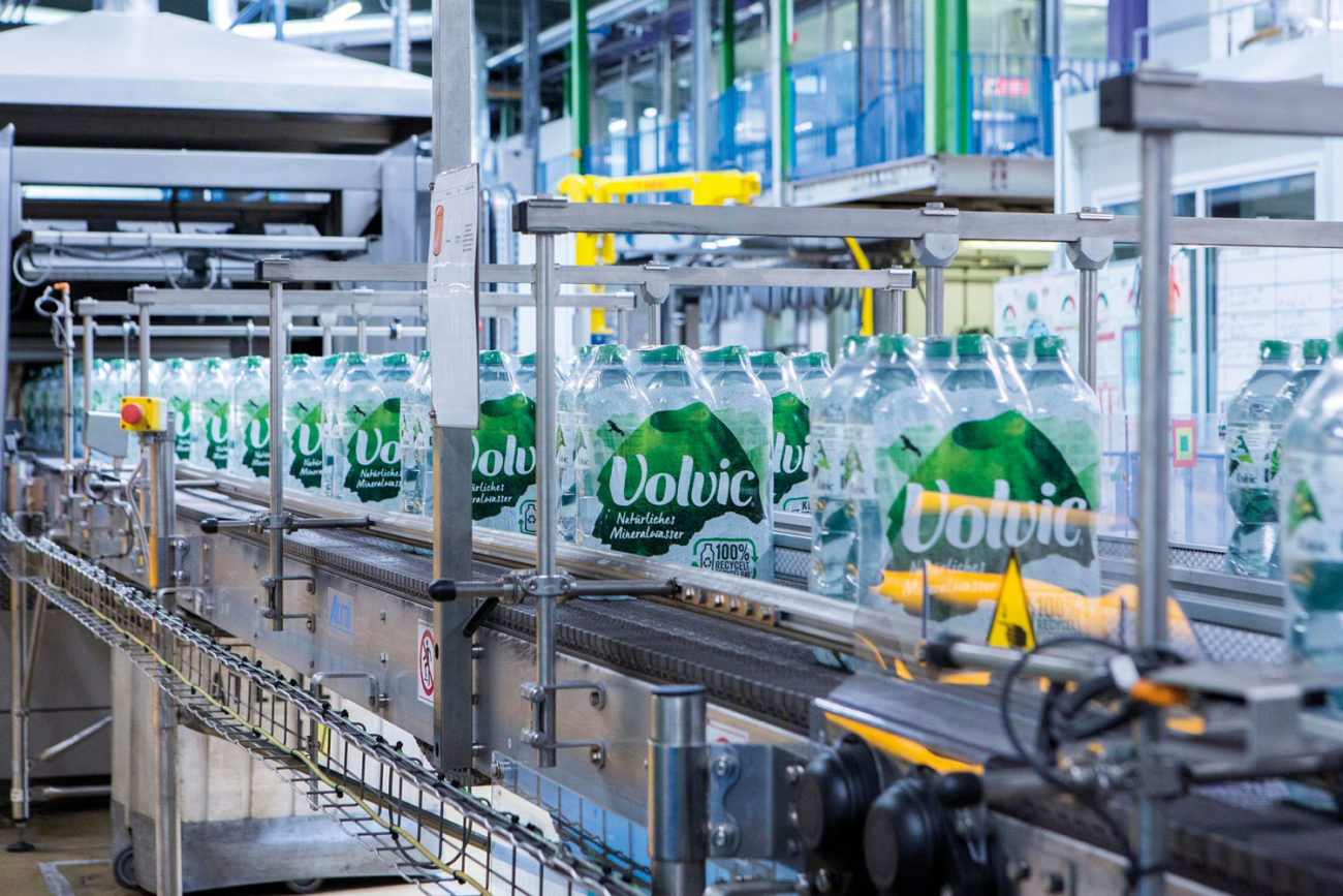 Volvic recycle et valorise ses eaux de rinçage | Le Journal des Fluides